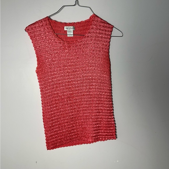 NICOLA | Tops | Euc Womens Nicola Small Sleeveless Shirt Top Blouse ...
